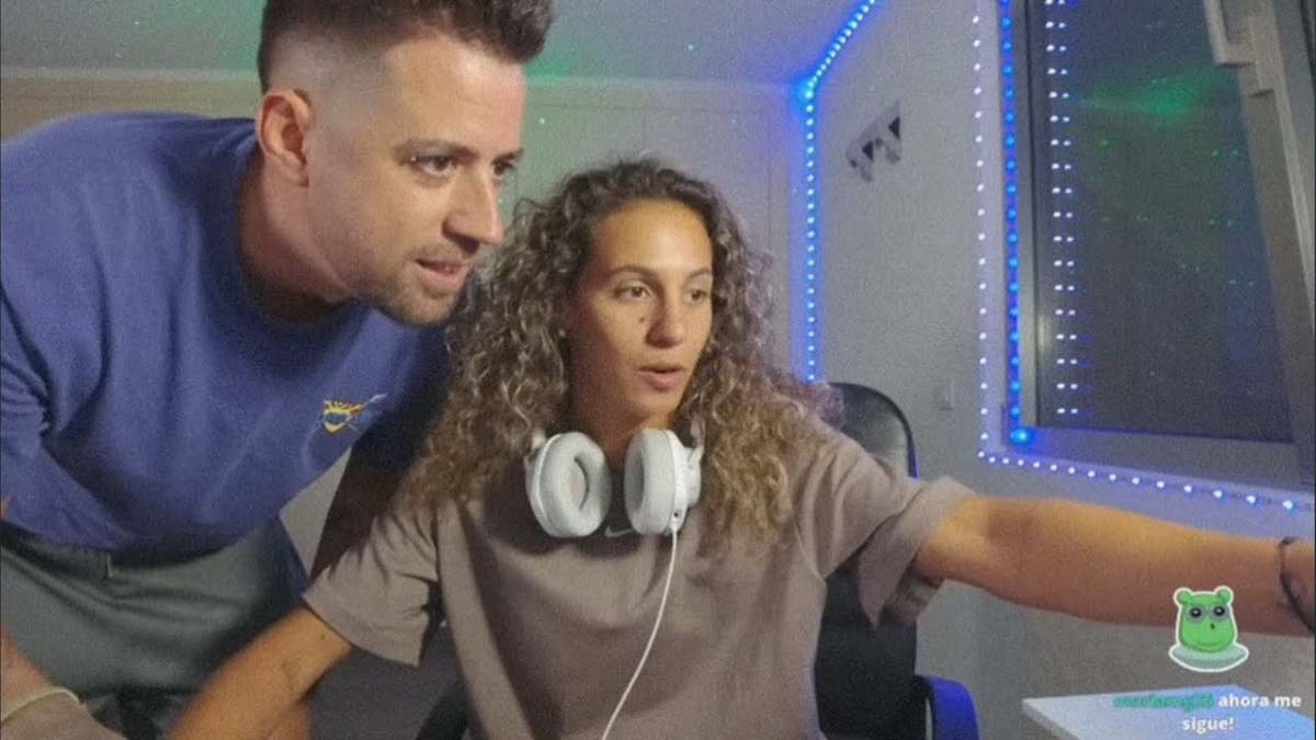 Sara Ismael, la novia de Auron Play, debuta en Twitch… y esto fue lo ...